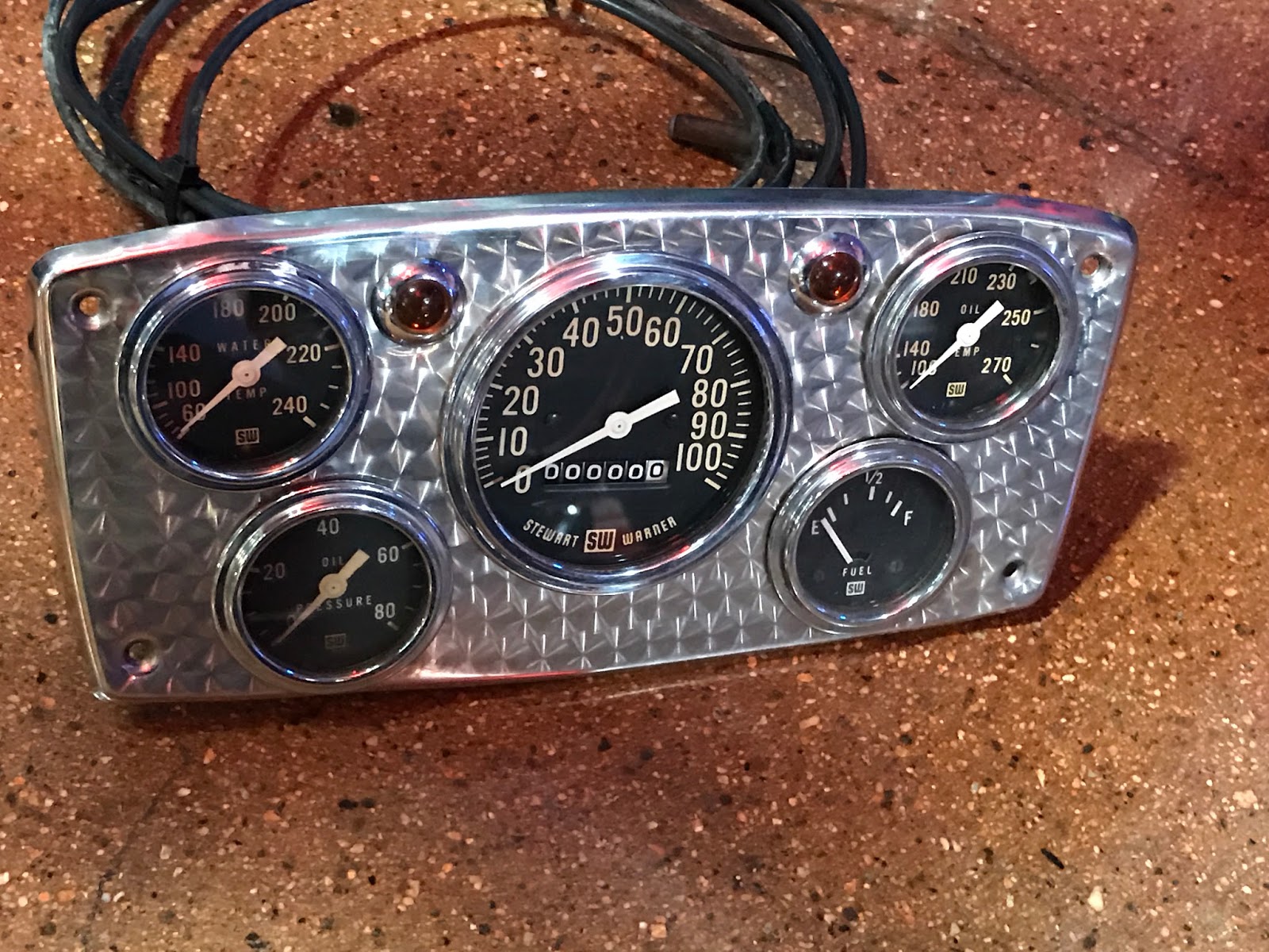 Crackerbox Racing Boats: Stewart Warner gauges