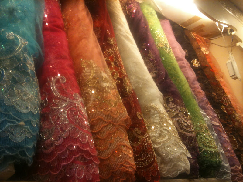 ~HowSweetYouCanBe~: Beli kain nikah, Jakel memang Awesomee!