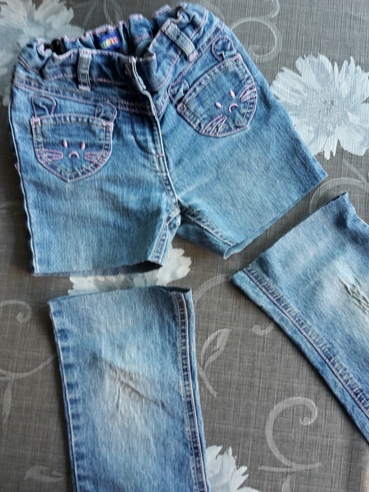 Koboldwerkstatt: Rüschenhose - erster Versuch