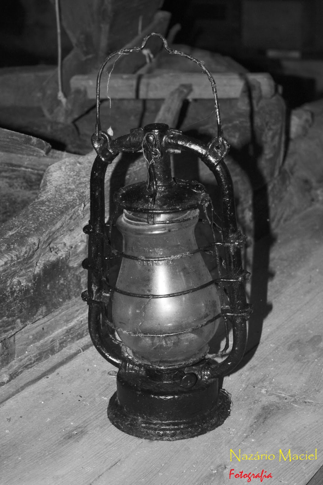 Nazário Maciel Fotografia: Tipica lanterna antiga do inicios do Sec. XX ...