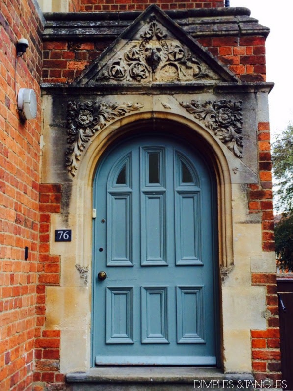 PRETTY LONDON DOORWAYS | Dimples and Tangles
