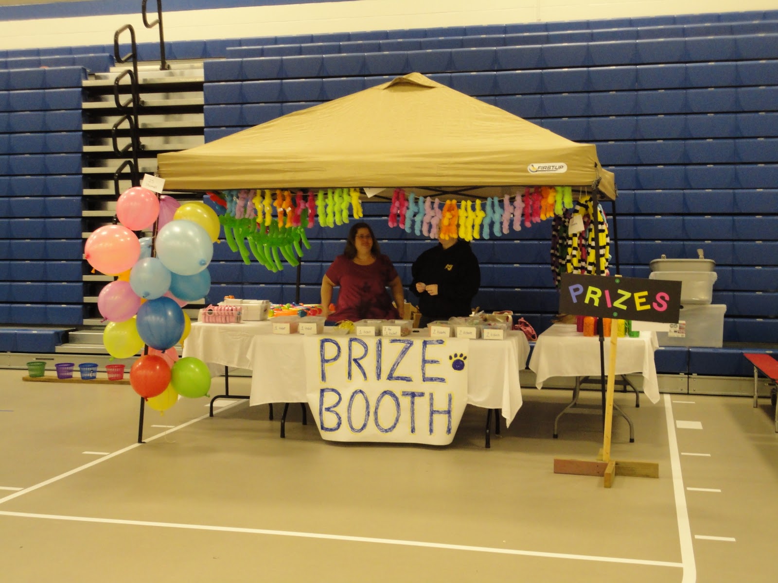 our life...: Prize Booth, Christmas, and Tile