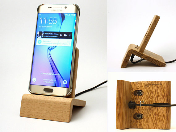 Lambda Wooden Handmade Smartphone Dock - Tech News 24h