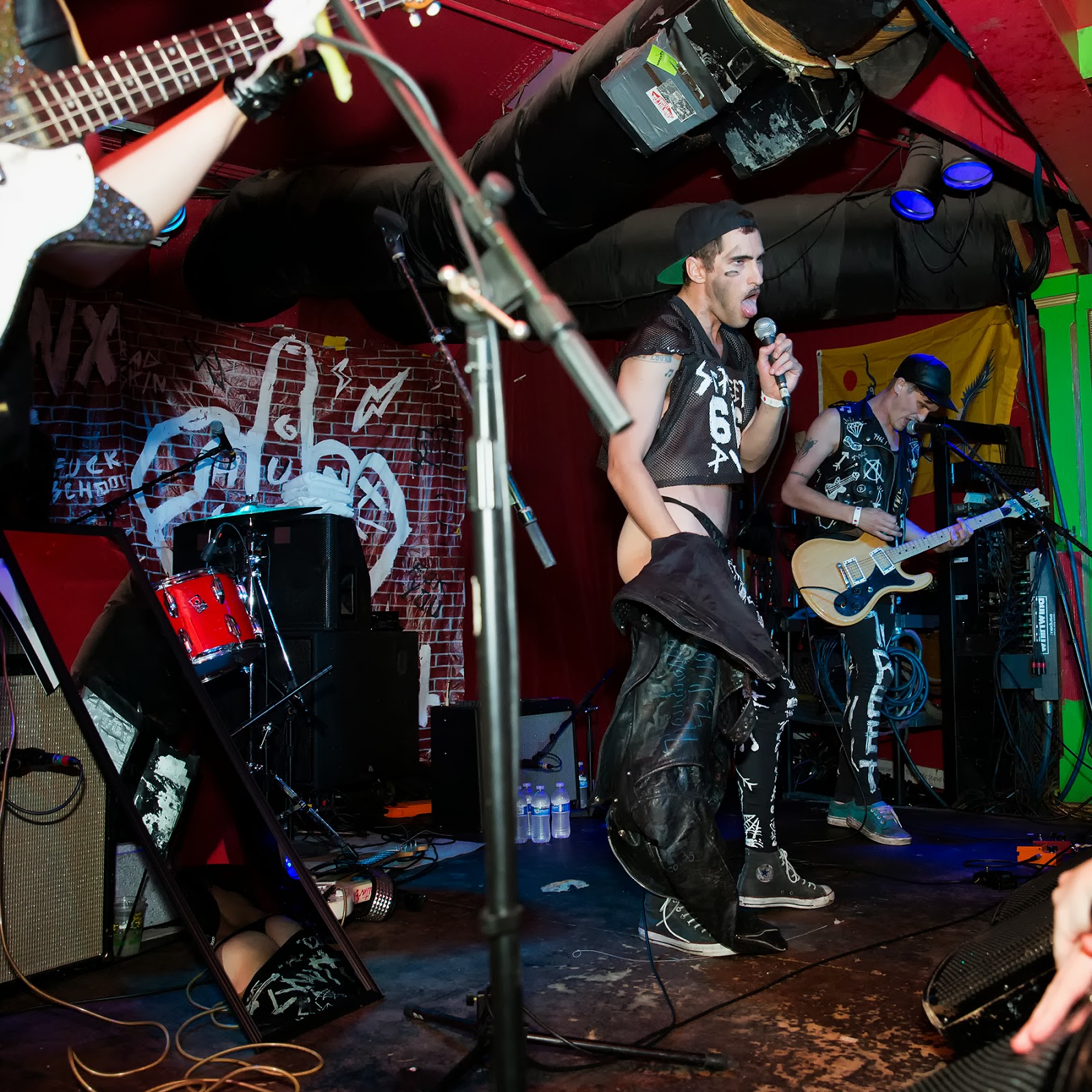 PHOTOS, VIDEOS, & SHOW REVIEW: HUNX & HIS PUNX, WIMPS, & COCONUT ...