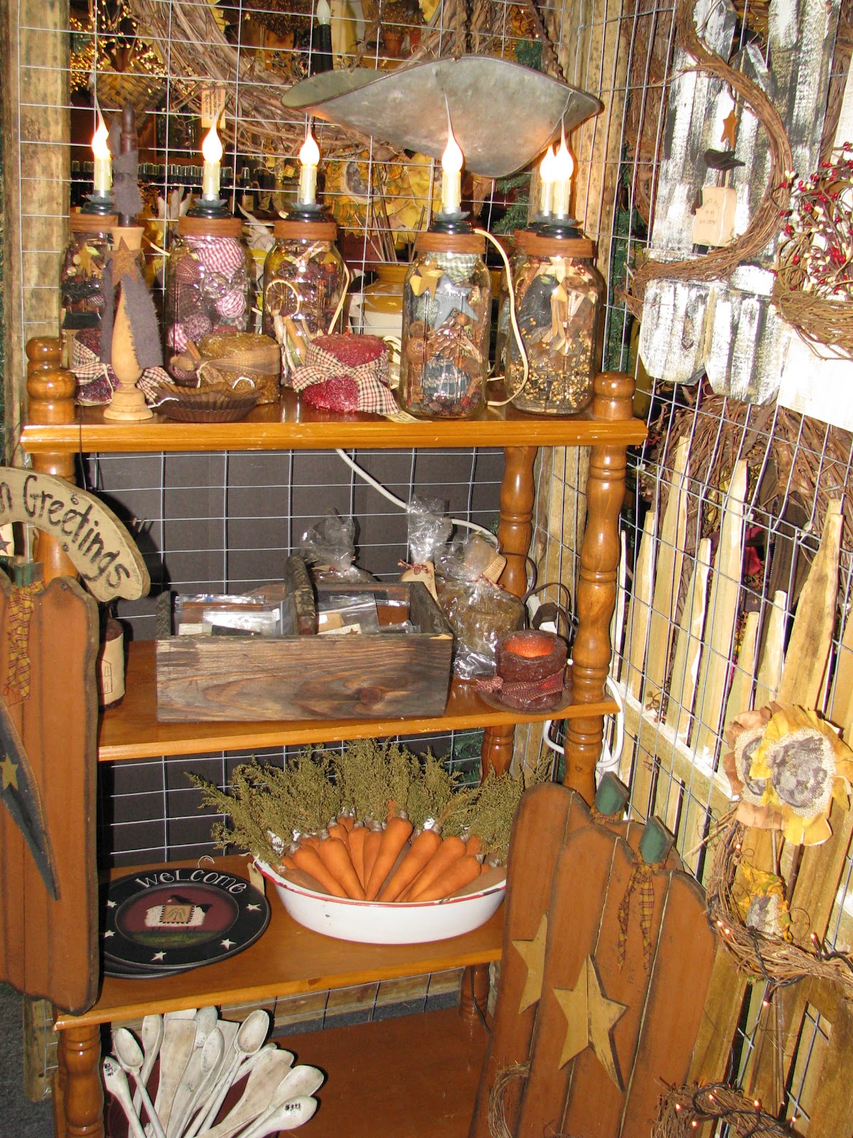 Country Primitives Vintage Market & The French Hen: ★★JULY 2012 STORE ...