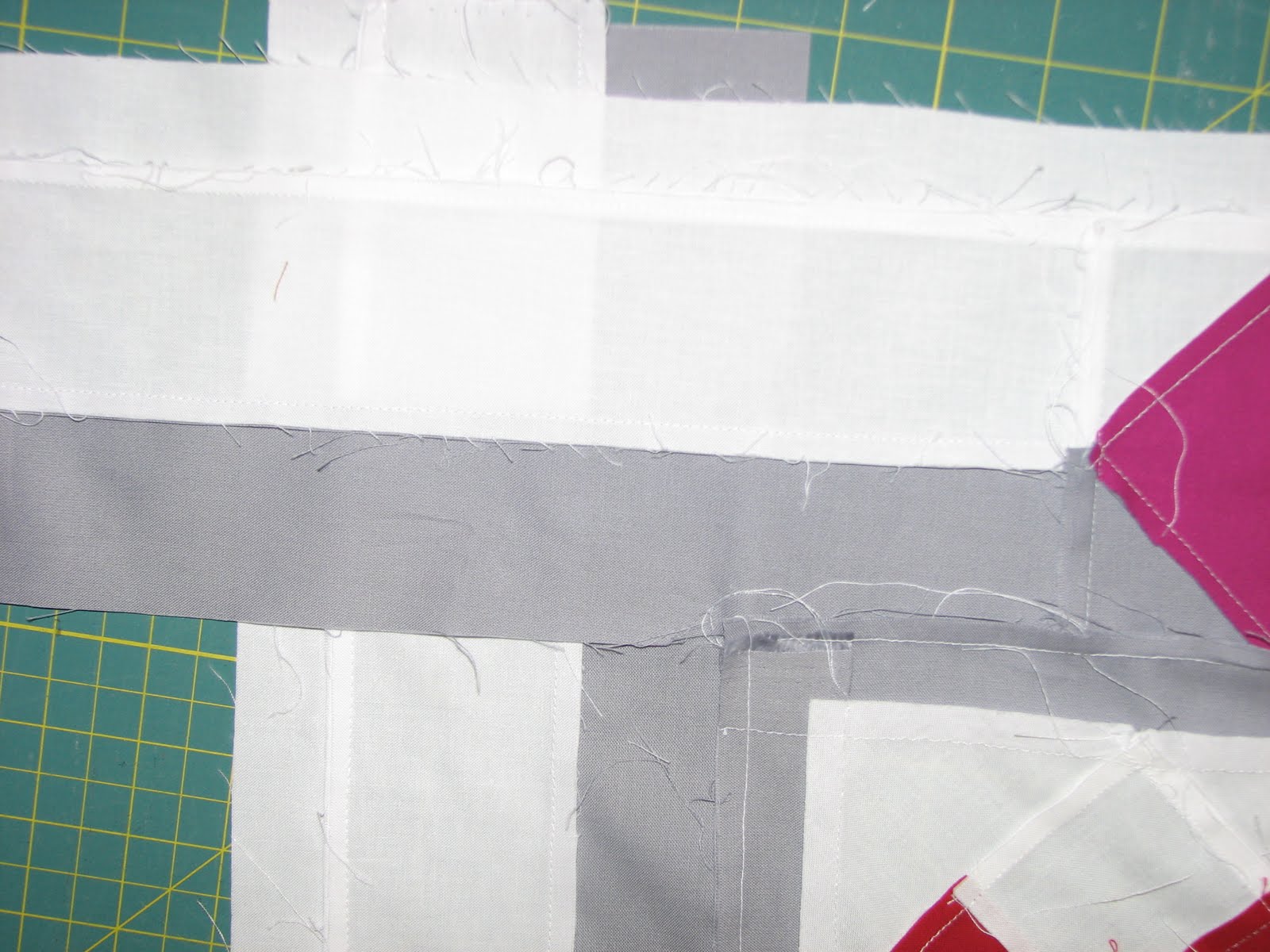 The Crafty Quilter's Closet: Mitered Corners (A Tutorial)