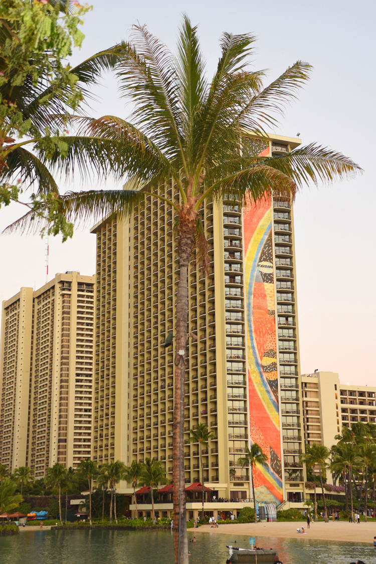 Oahu Photos: Rainbow Tower