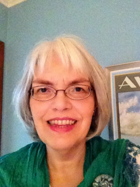 Sunday Women: About Us