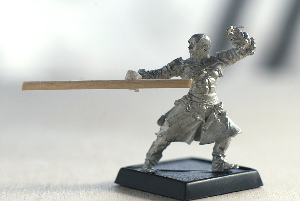 28mm Sajan Iconic Monk: Hand Surgery Conversion