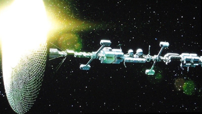 MUSINGS OF A SCI-FI FANATIC: Defying Gravity