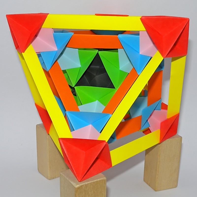 Complex modular origami - bastaretro