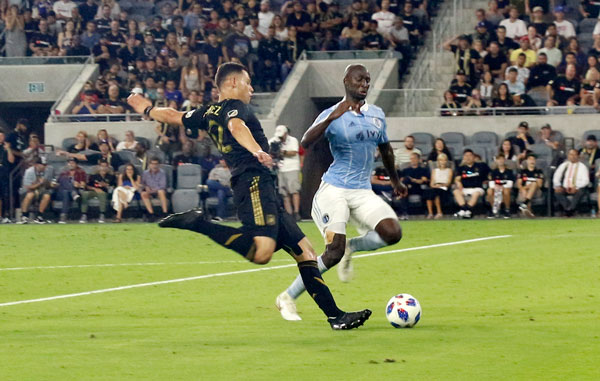 LAFC starts a different line up, Ramirez plays first game with LAFC ...