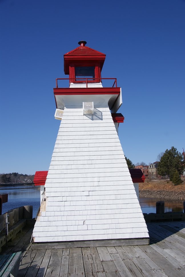 Neal's Lighthouse Blog: St. Stephen Lighthouse (Faux), St. Stephen, New ...