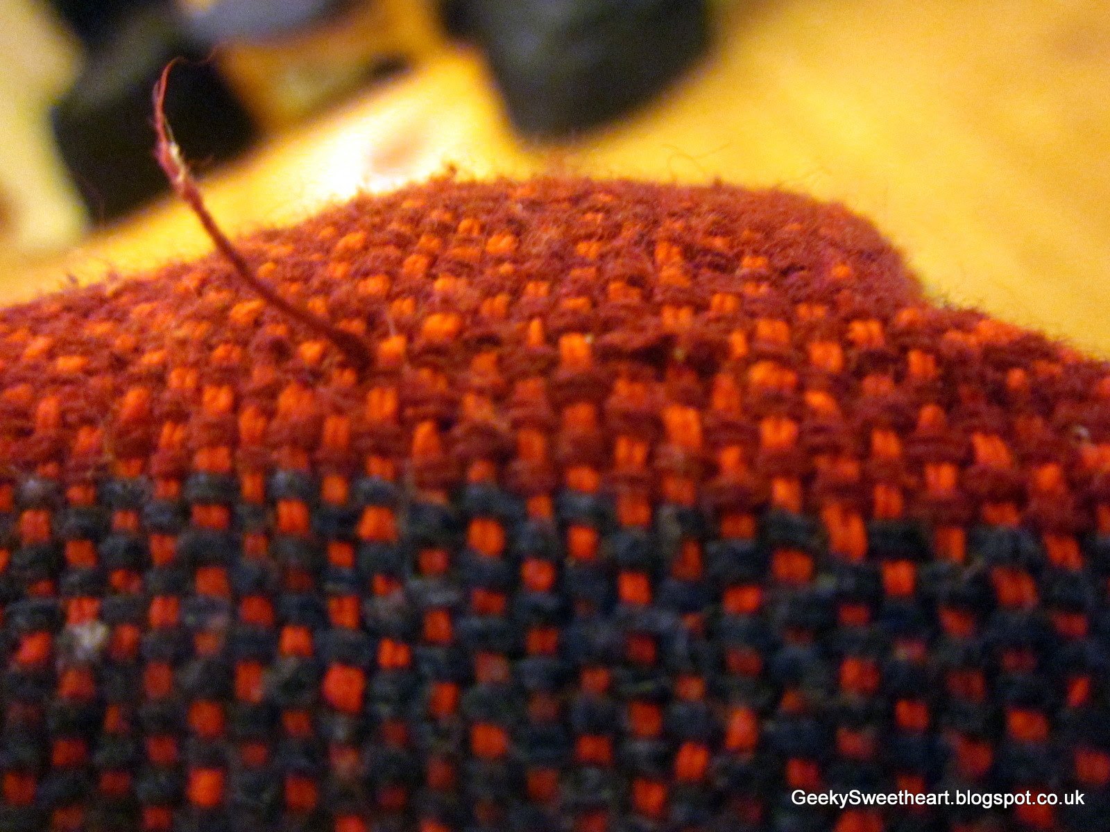 GeekySweetheart: Fixing a Broken Thread on a Woven Wrap - Photo Tutorial!