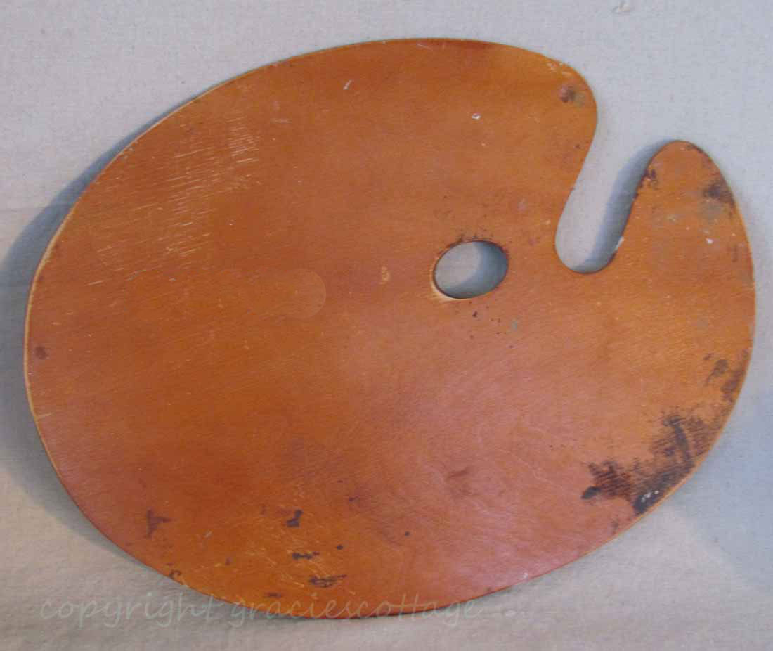 Gracie's Cottage: Repurposed Artist Palette Chalkboard Tutorial