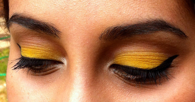 Giggleblush: FOTD - Golden Yellow Eye