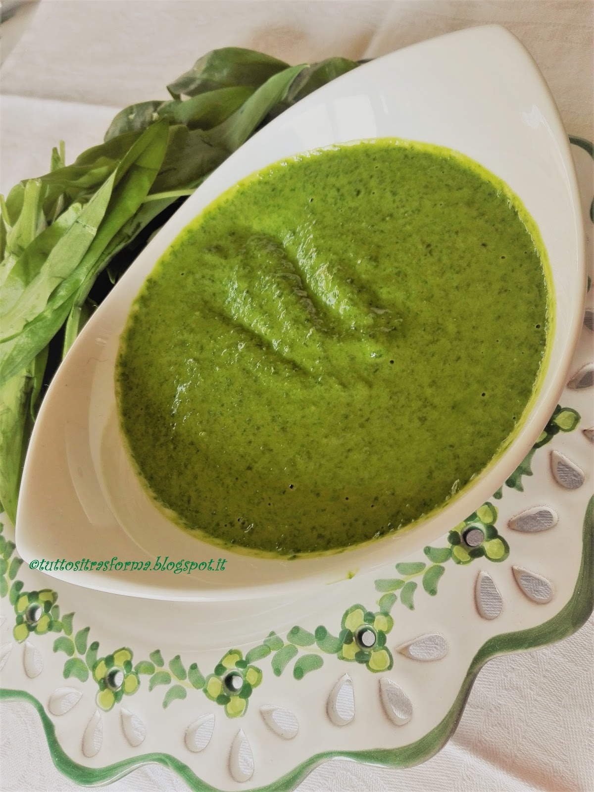 tuttositrasforma: SALSA AILLOLI (o Aïoli, con aglio orsino)