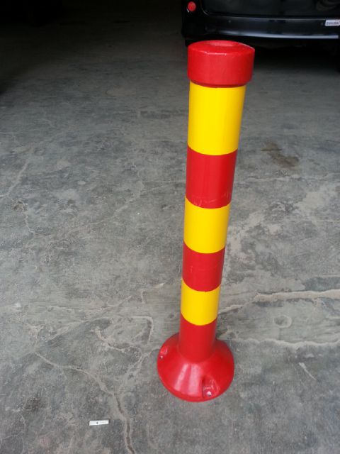 Harga Traffic Cone Terbaru dan Terbaik dari Fiberglass