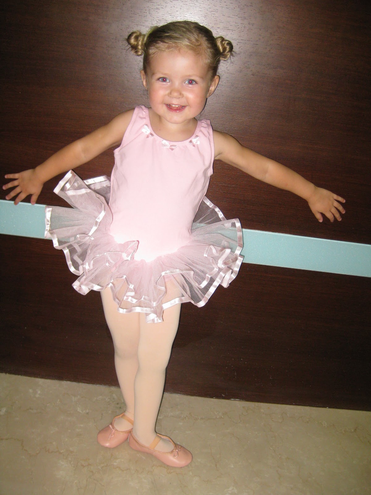 Taiwan Adventures: Lilly in Ballet