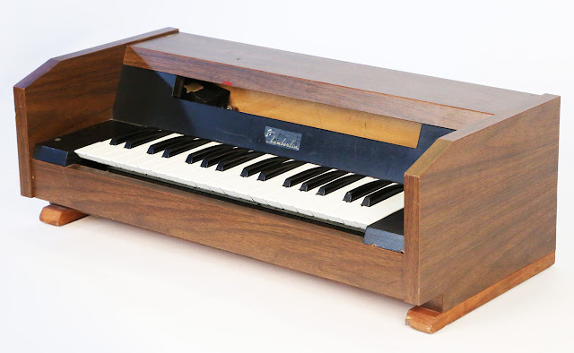 MATRIXSYNTH: 1970s Chamberlin M-1R electro-mechanical keyboard
