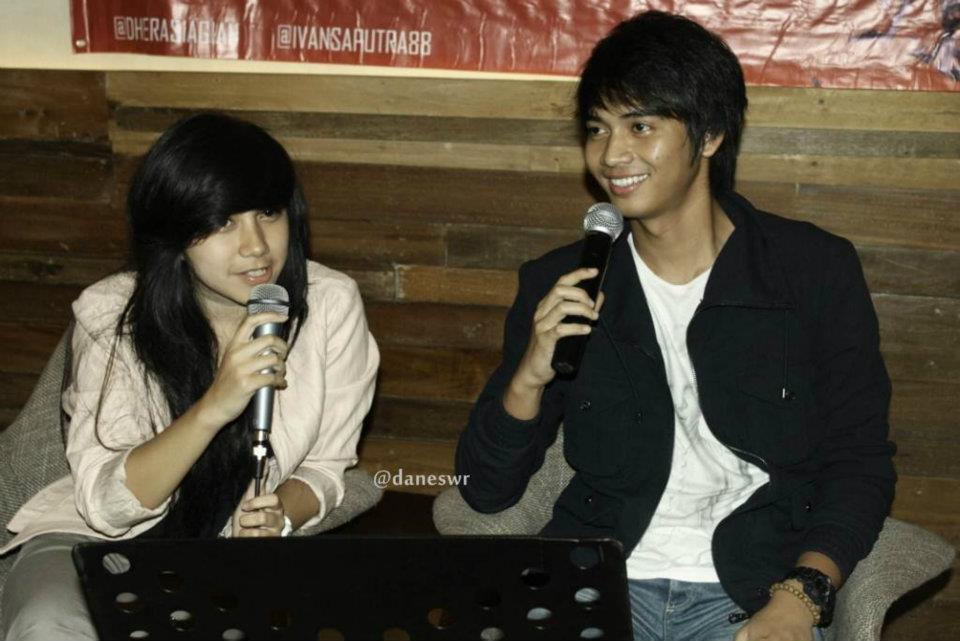 NON DHERA ANGGIA PUTRI PRAWITASARI (DHERA IDOL)