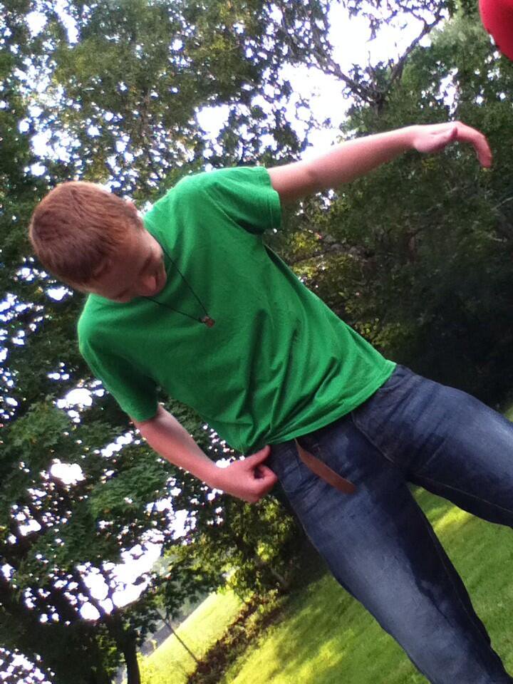 Male desperation, peeing, and wetting