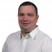 Vereador pede exoneração de assessora por ela ser ateia