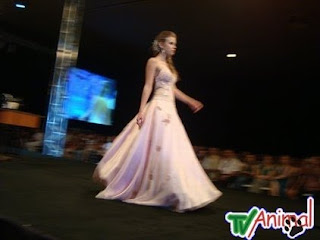 Lais Ferraz: Lais Ferraz para atêlie Ferreira Mattos