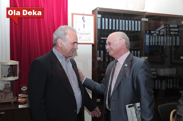 ΑΠΟΚΛΕΙΣΤΙΚΟ-Καστοριά: ΕΡΧΟΝΤΑΙ ΤΑ ΡΩΣΙΚΑ ΚΕΦΑΛΑΙΑ ΣΤΗΝ ΚΑΣΤΟΡΙΑ - OlaDeka
