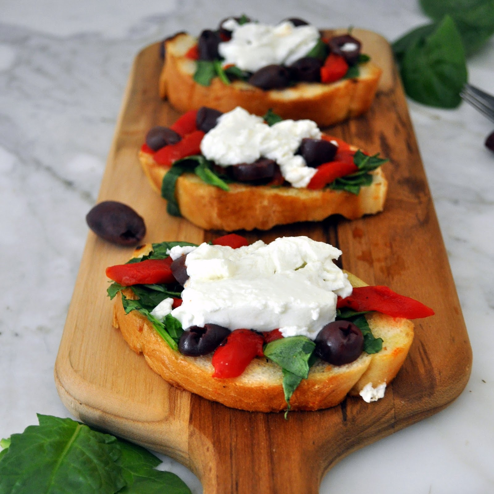 Cooking with Manuela: Tartines with Veggies and Goat Cheese
