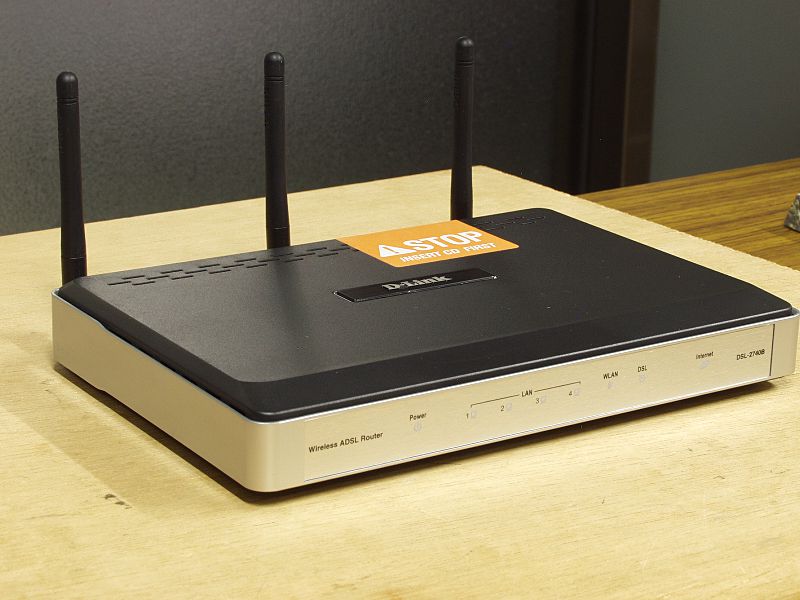 電算機孝行: D-Link DSL-2740B を入手