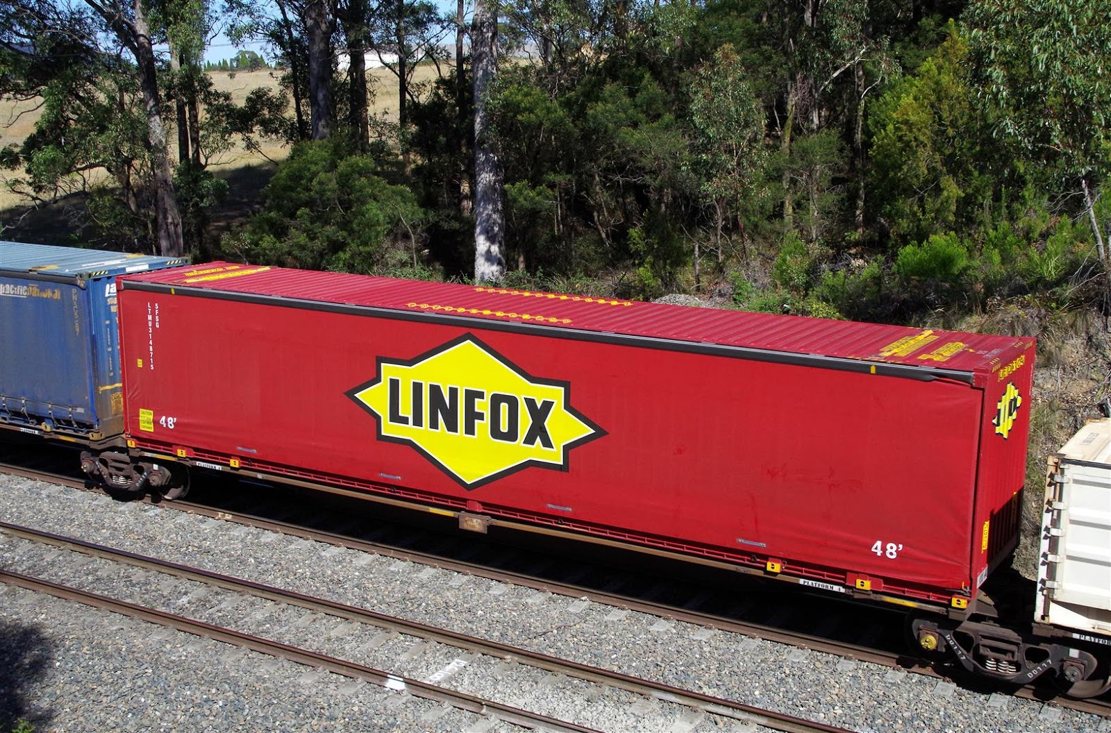 Rollingstock News: New Linfox Boxes