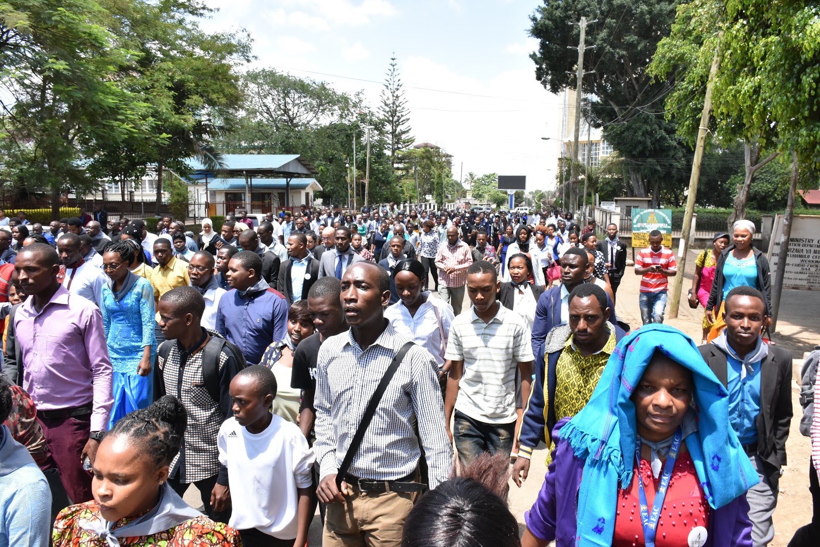 WANYARWANDA WAANDAMANA KUADHIMISHA MAUAJI YA KIMBARI ARUSHA - CCM Blog