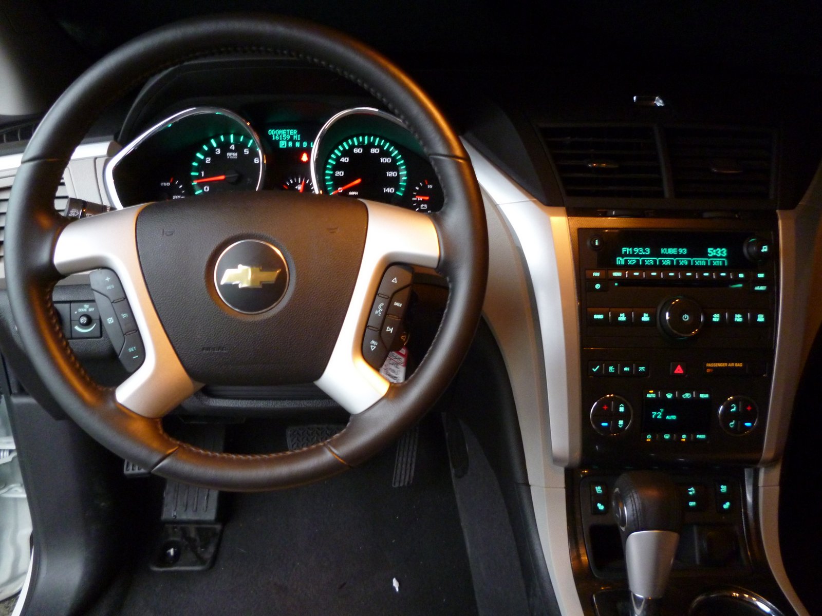 Gamblin Motors: 2012 Chevrolet Traverse LTZ White