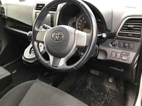 2011 Toyota Ractis for Kenbya to Mombasa|Japanese vehicles to the world