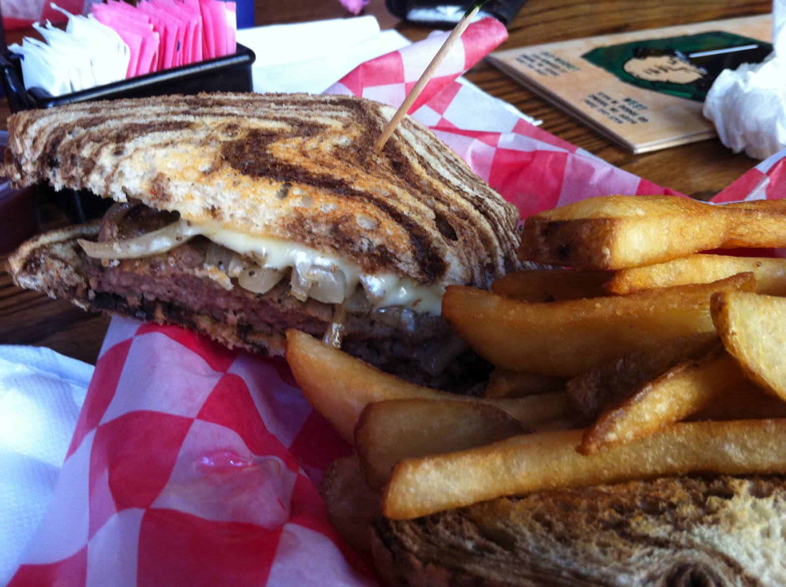 CheeseburgerMania: Billy Frog's Bar- Omaha, NE