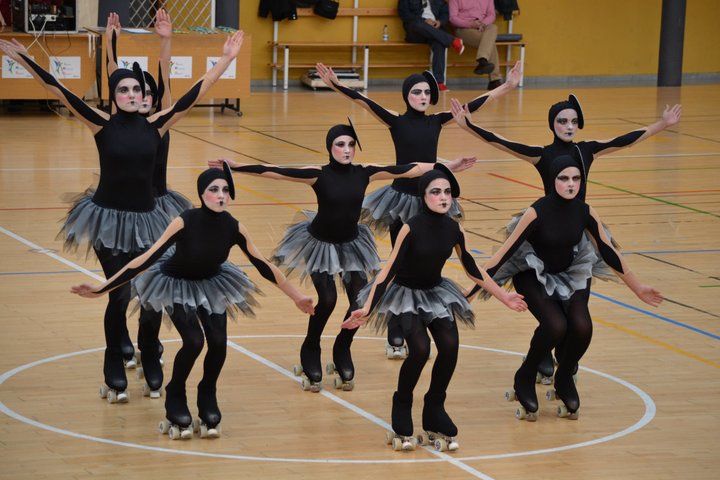 Club Patín Espartinas: Campeones de Andalucía Grupo Show Juvenil