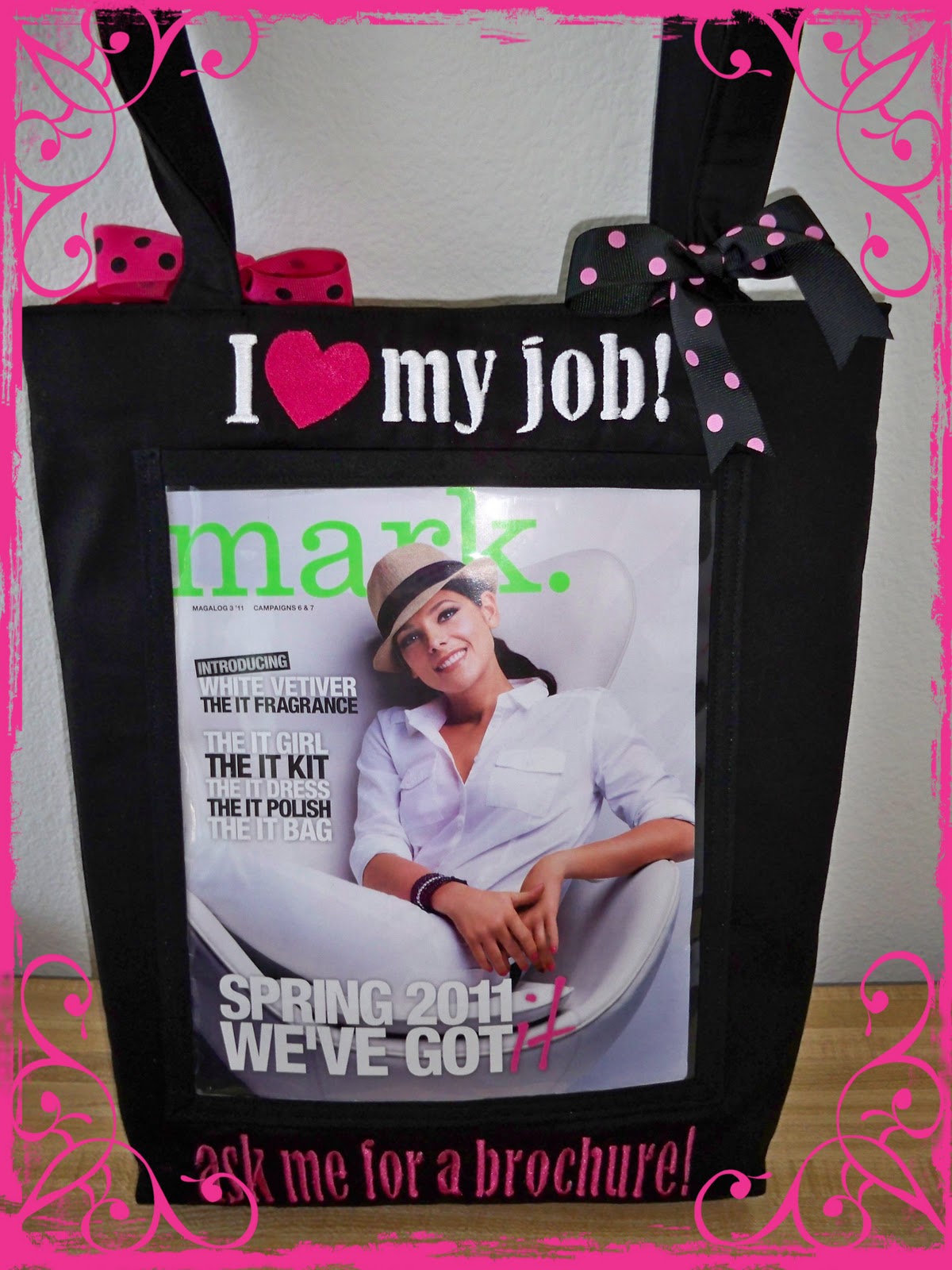 Goldilocks Loves Polkadots: AVON REP BAG!:)