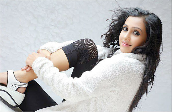 Poojitha Menon - Photos Plus