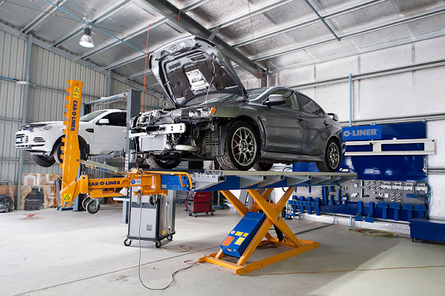 Things to Do Before Hiring a Professional for Crash Repairs