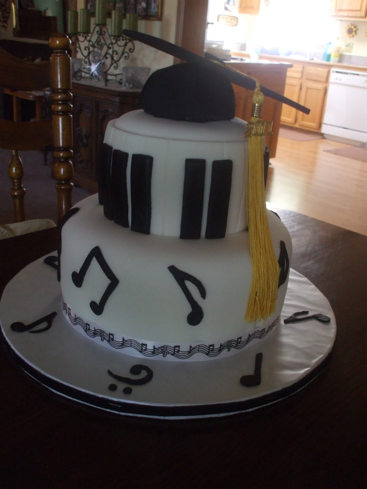 The Simple Cake: Music Graduation Cake
