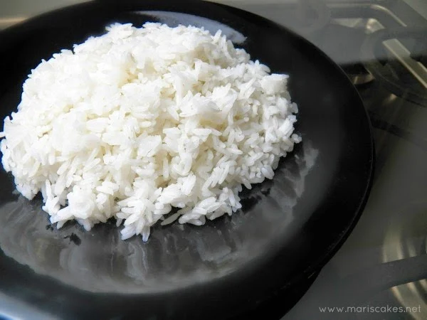 Cómo Cocinar Arroz Blanco | Mari's Cakes