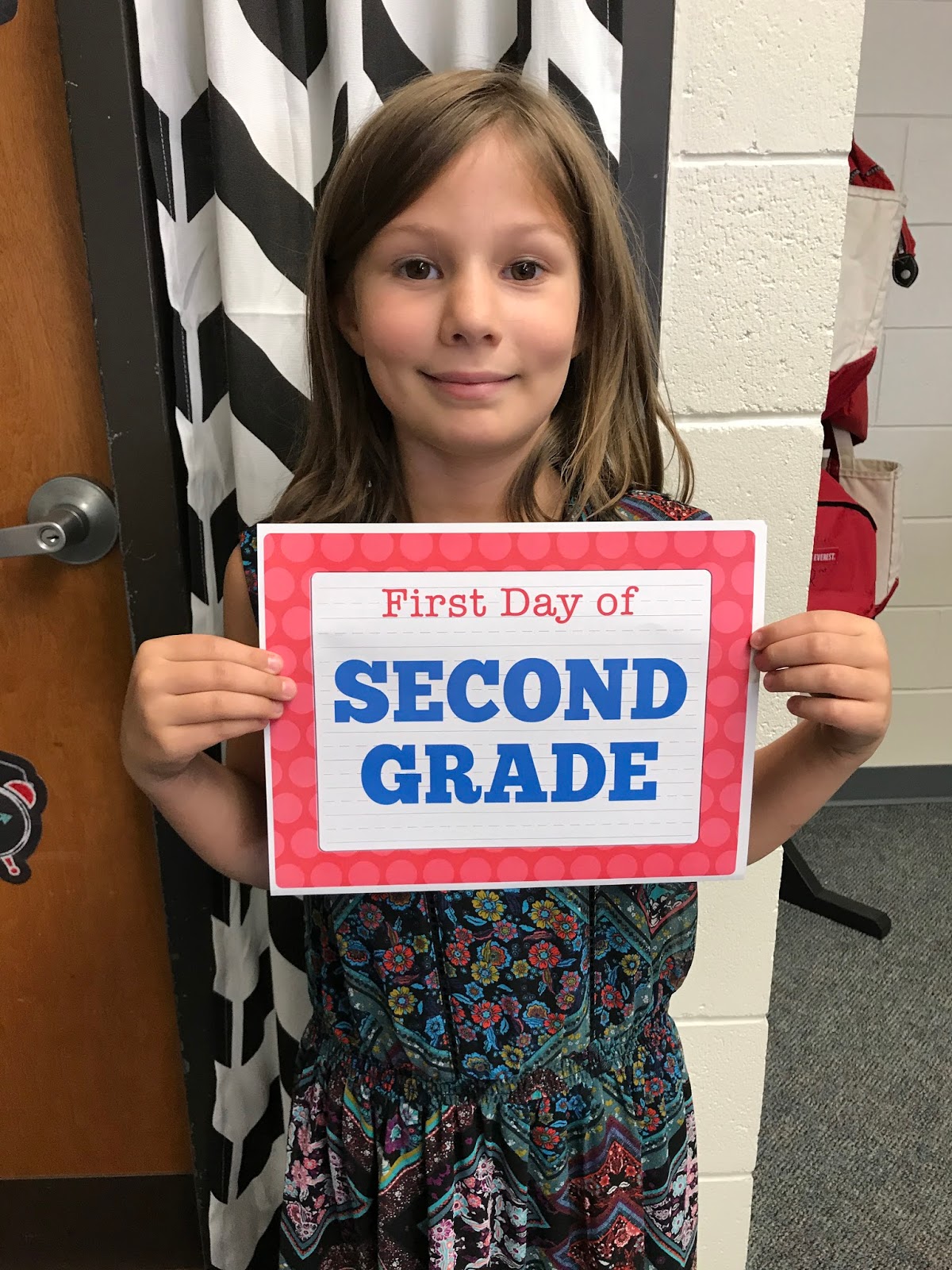 Mrs. Bell's 2nd Grade Blog: Seventeen Second Graders and counting...