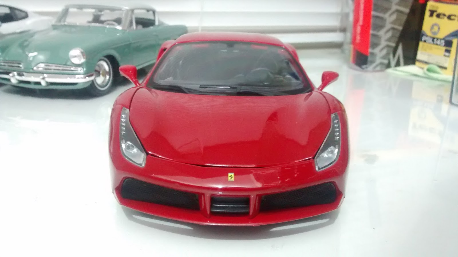 Garagem do Paulo Sípoli: Ferrari 388 GTB 1/18