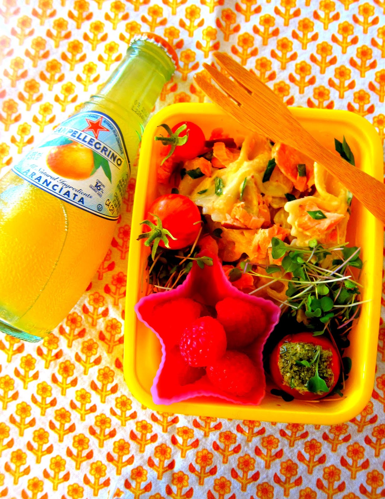 Bentobird: pasta salad snack bento