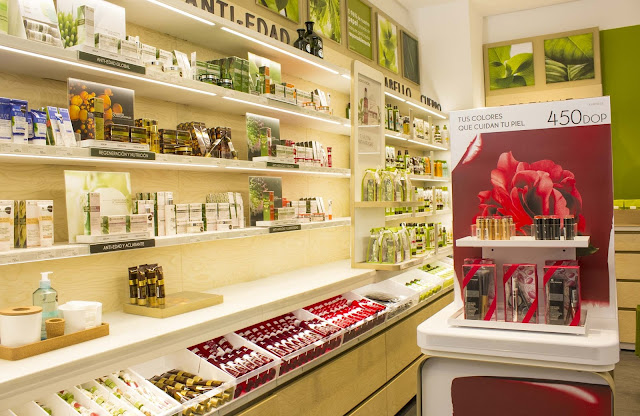 Yves Rocher llega a la ciudad de Santiago