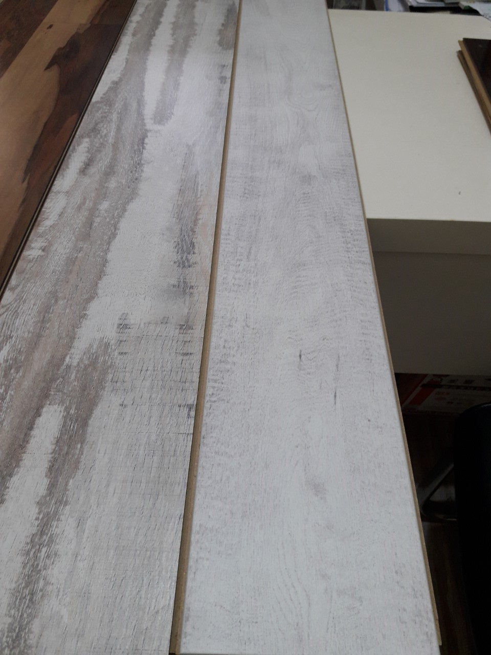 Exclusve Desenli Laminat Parke Modelleri: Beyaz Tasarım Laminat Parke ...