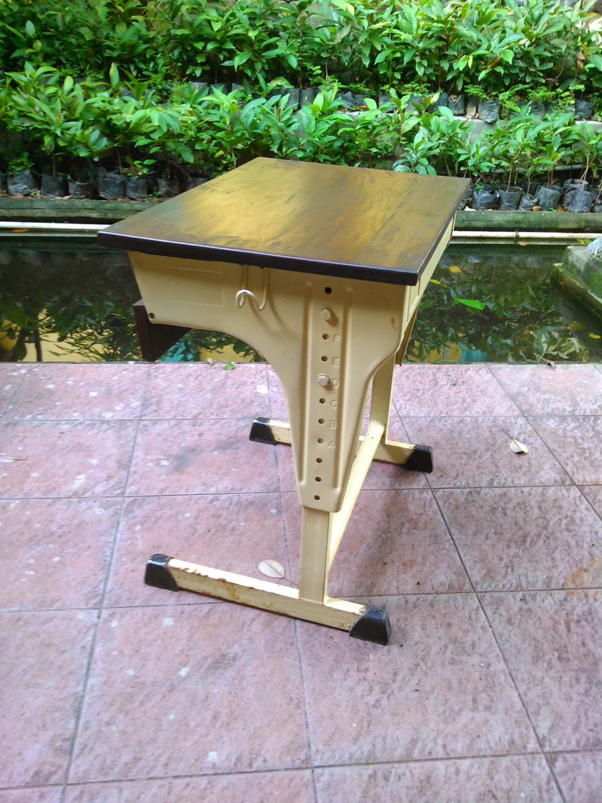 antikan jadoel: Meja vintage