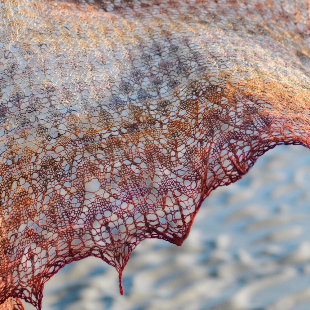 Lovely Yarn Escapes : Friday Fantasy Knits