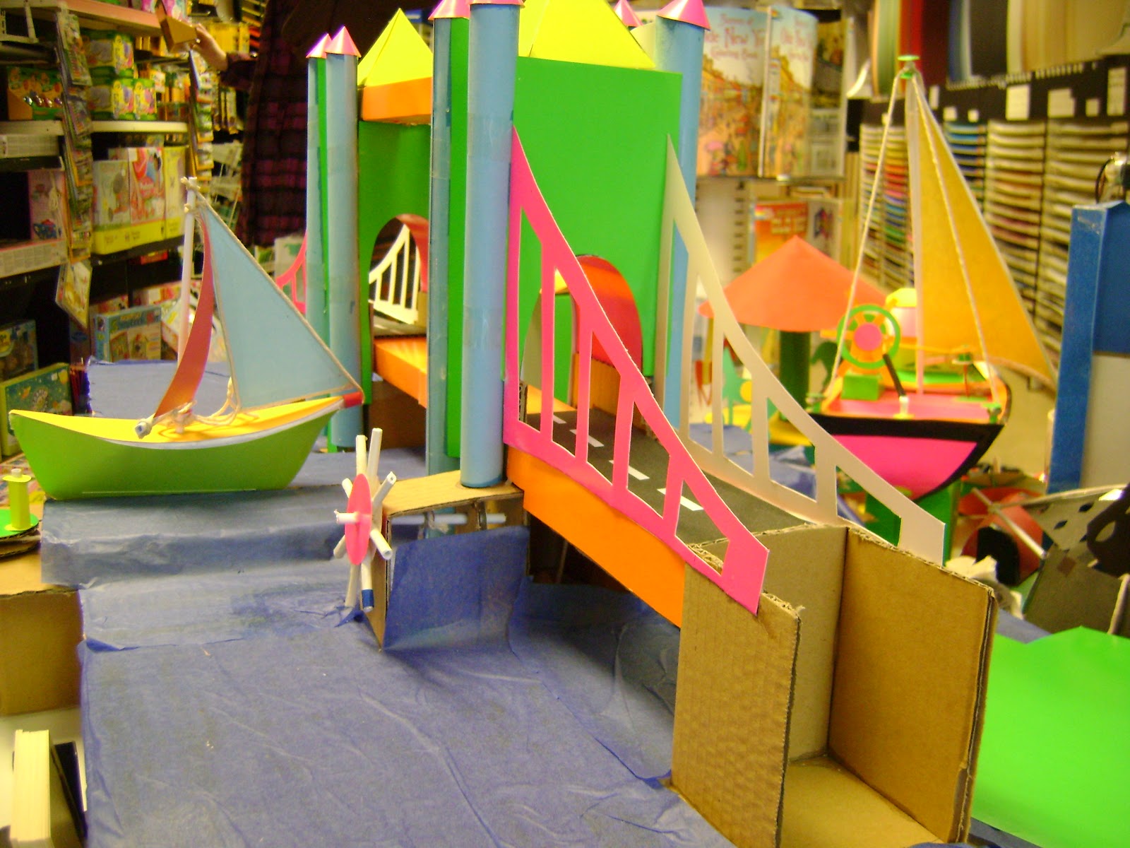 Engineering on art : Paper Tower Bridge